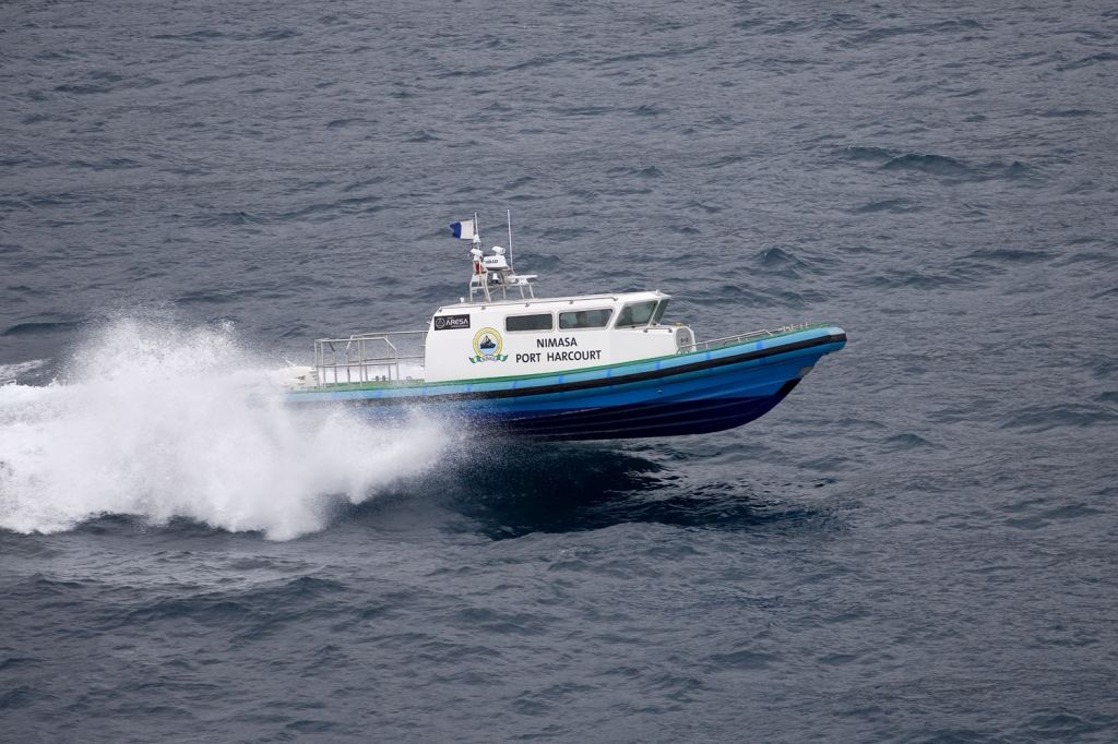 TRANSPORT RHIB CRAFT - ARESA 1300 SENTINEL RHIB