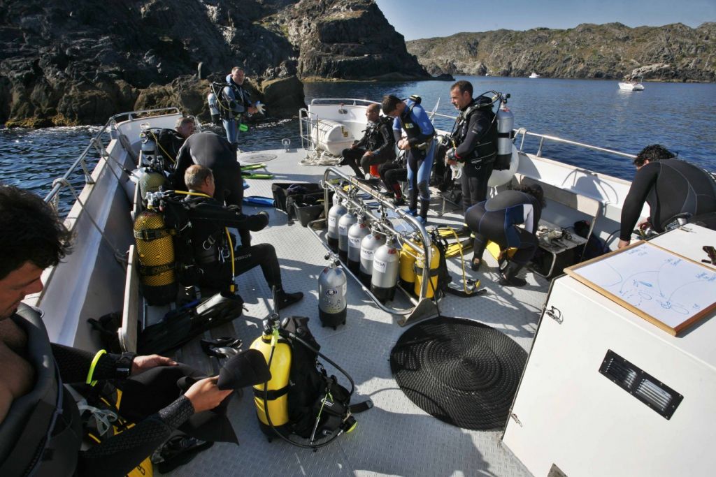 Dive Support Vessel - Aresa 1600 DSV